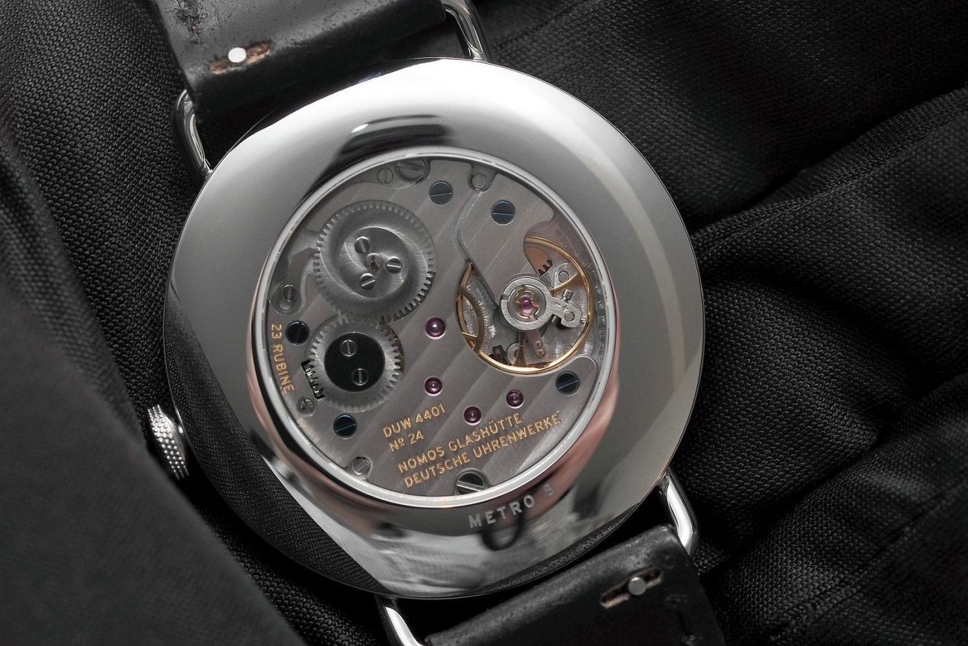 NOMOS Glashütte Metro | Professional Watches
