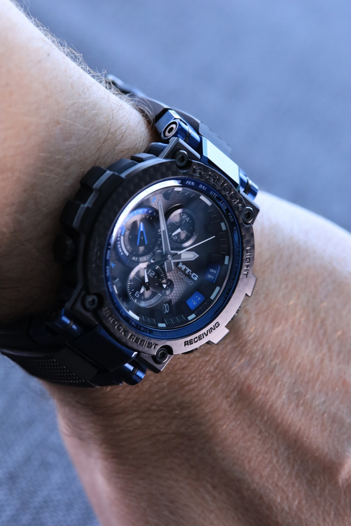 Review: G-Shock MT-G Carbon Fiber | Professional Watches