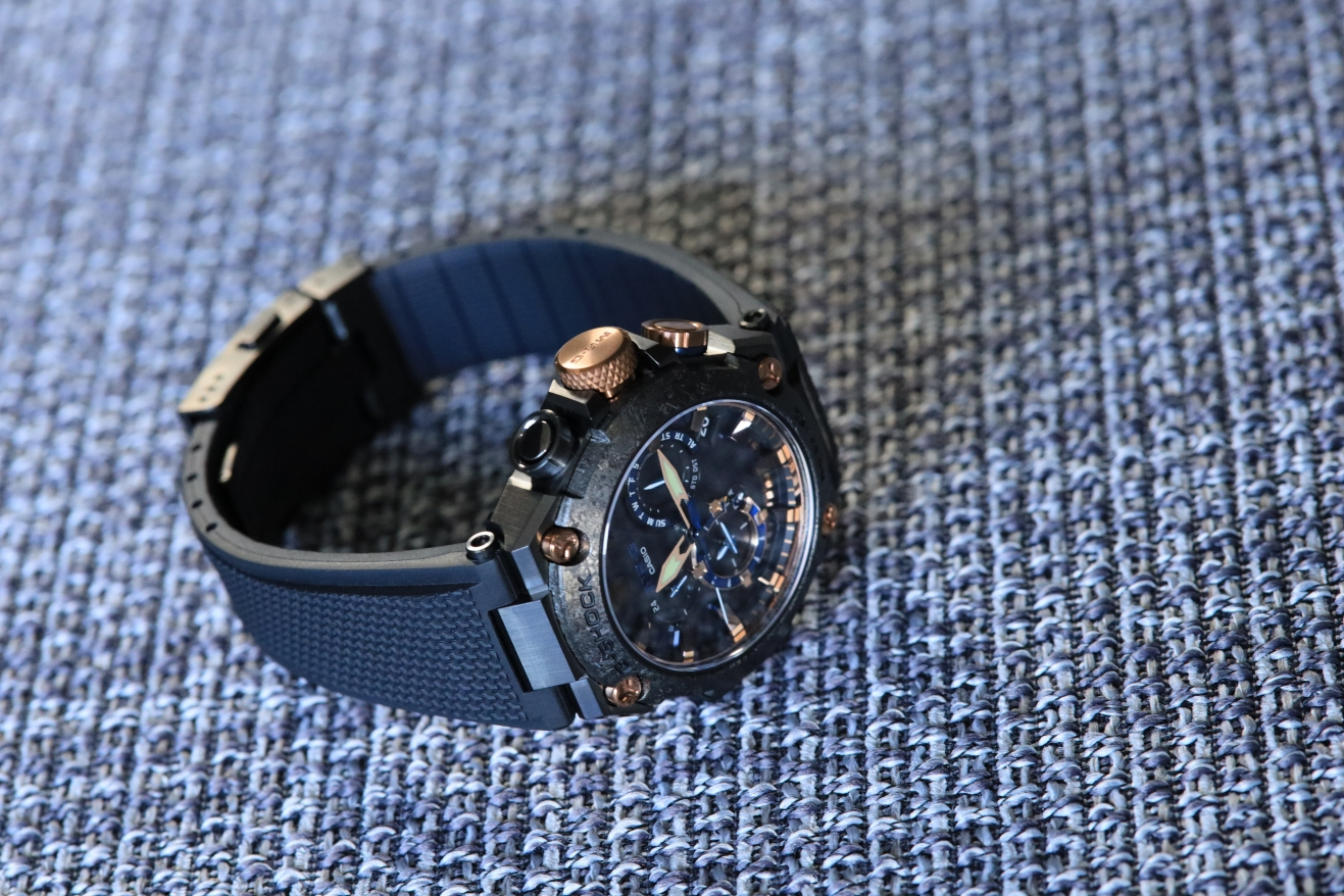 Review: MR-G "Kachi-Iro" MRG2000 | Professional Watches