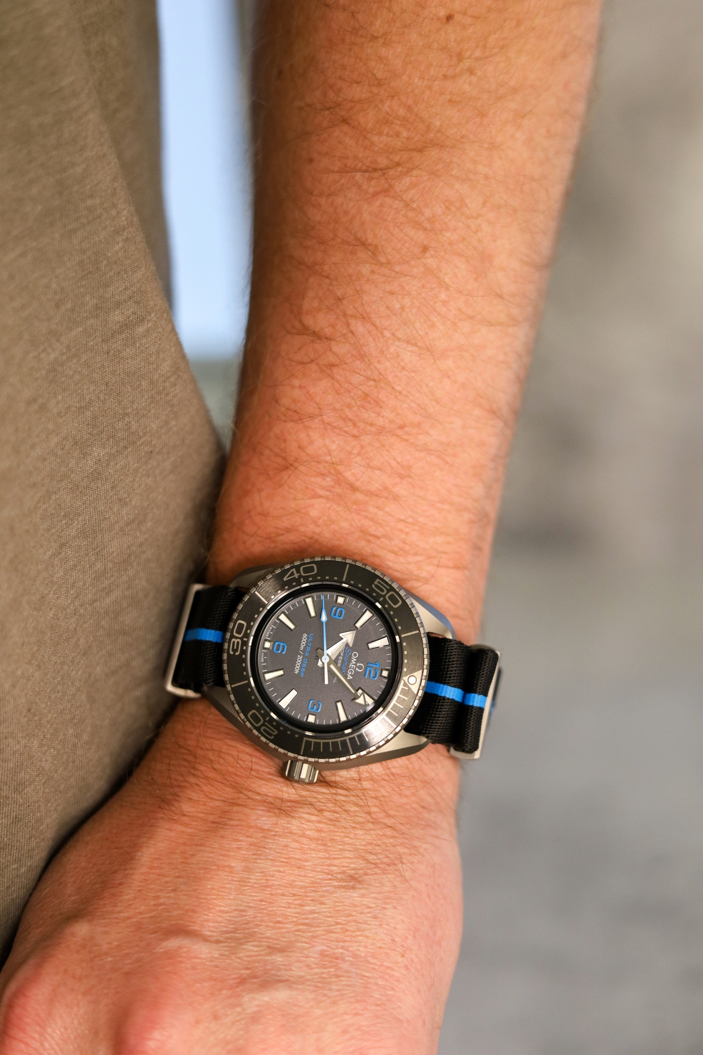 Review: Omega Seamaster Planet Ocean 6000M Ultra Deep | Professional ...