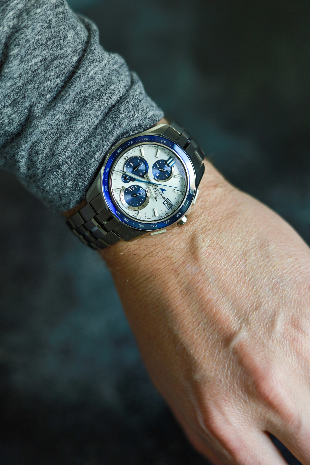 Oceanus Manta S7000 Review | Professional Watches